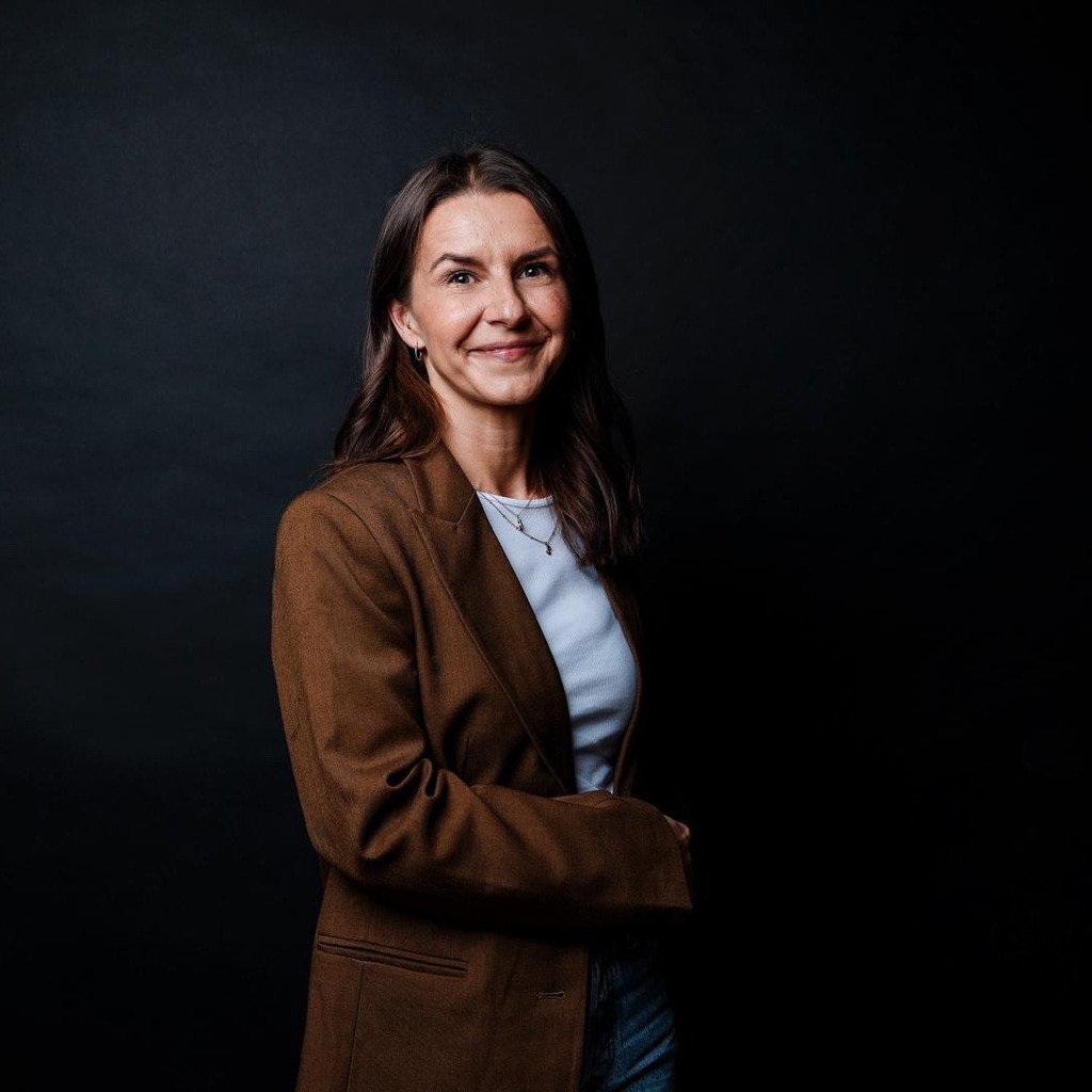 Sandra Szendzielorz - Buying Administrator - TJX Deutschland Ltd. & Co ...