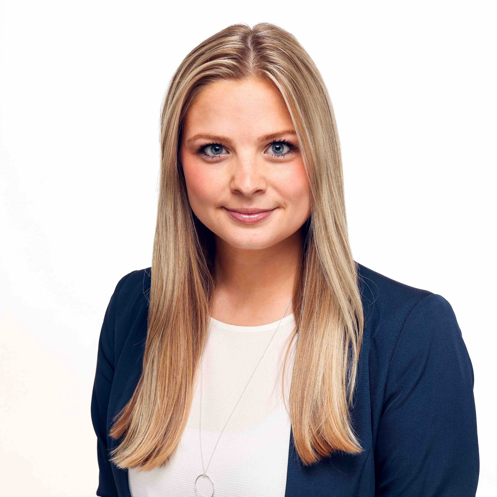 Lea Reimann - Personalreferentin - SURTECO GmbH | XING