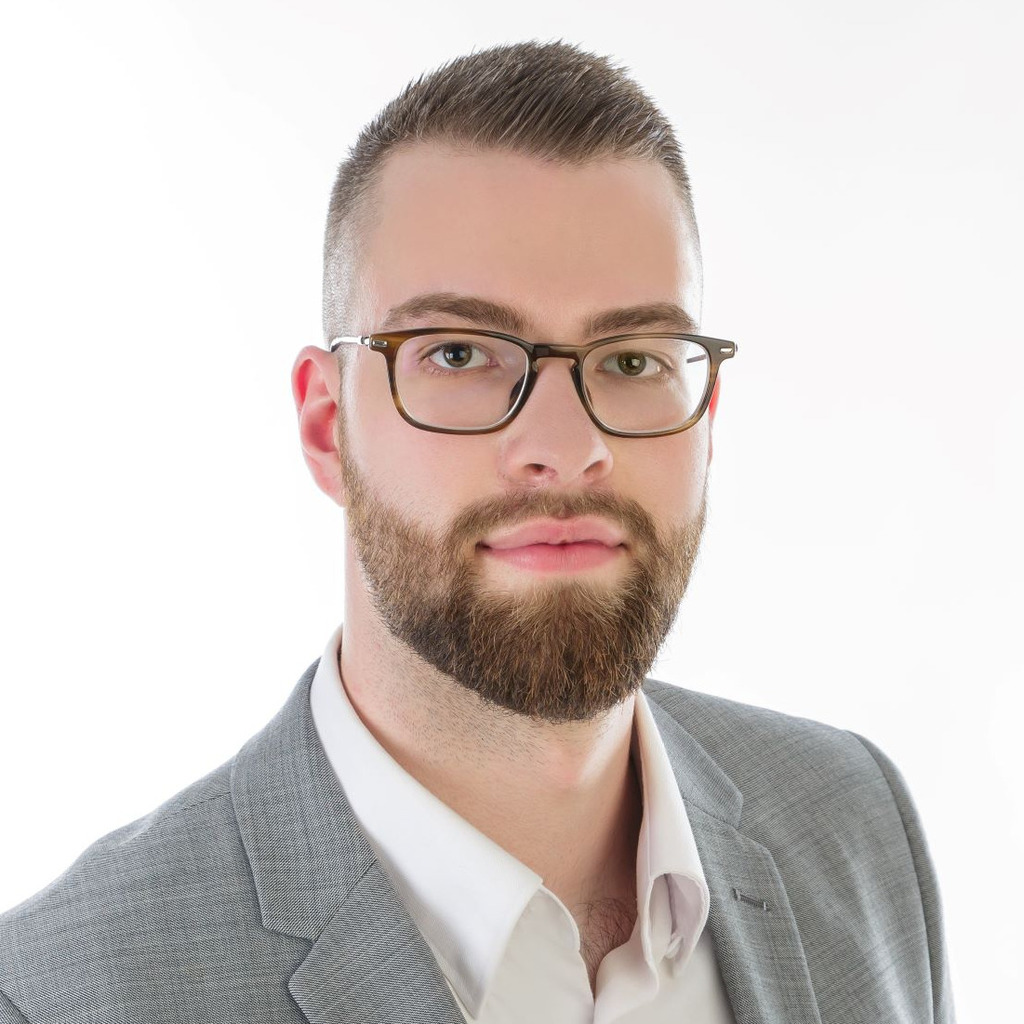 Alexander Thomas - Vermögensberater - Deutsche Vermögensberatung | XING