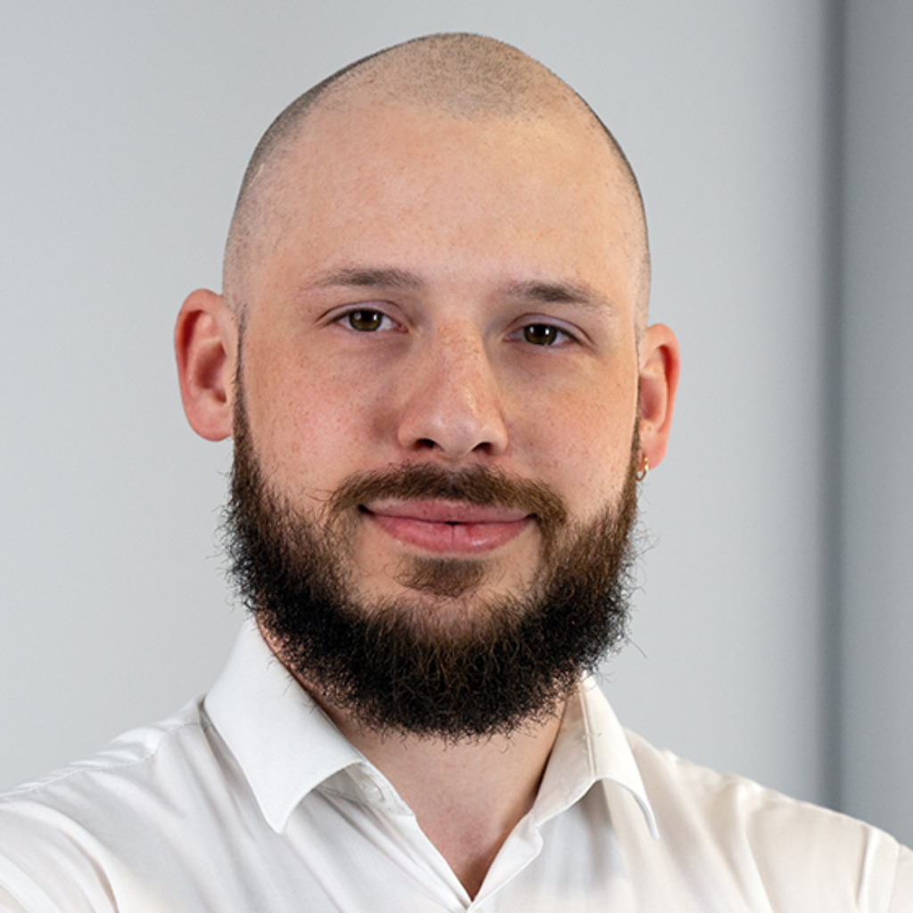 Sebastian Weiß - Sachbearbeiter Personal - AVANTGARDE Experts | XING