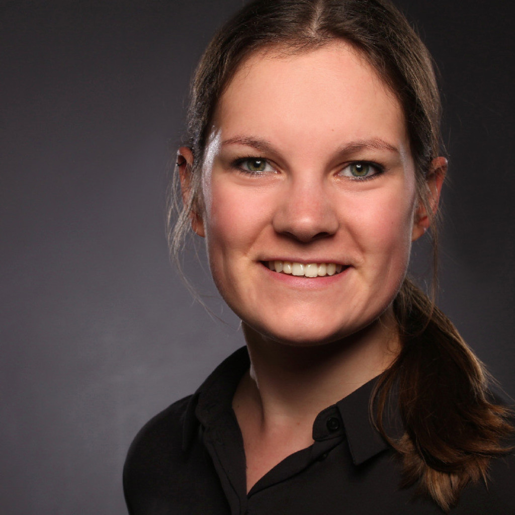 Viktoria Heine - Expert Fellow - Institute of Microbiology, Czech ...