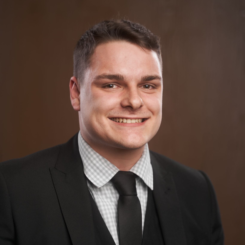 Christopher Kuhl: Ausbildung und Berufserfahrung | XING