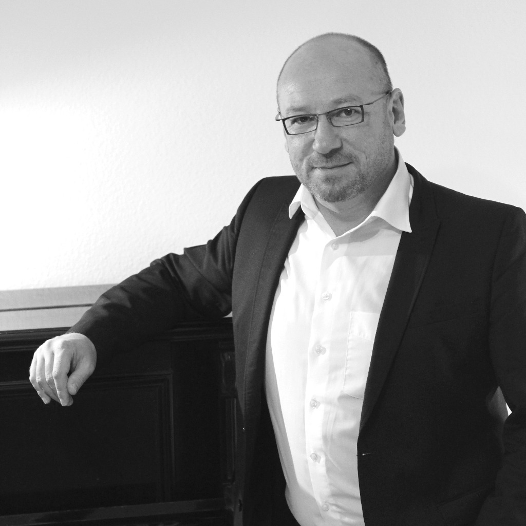 Dominik Gasch - Sachbearbeiter Sach-Industrie - Dr. Friedrich E ...