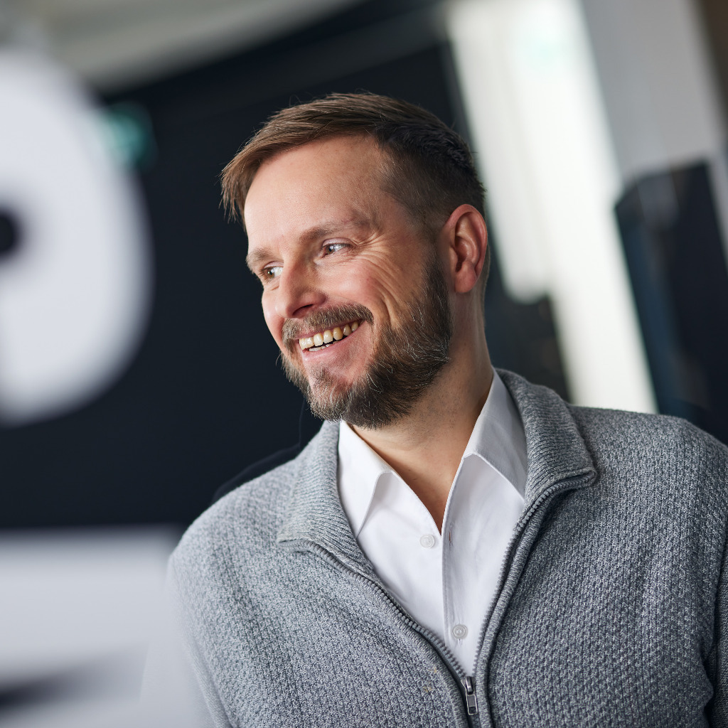 Michael Röder - Senior PR Manager - Samsung Electronics GmbH | XING