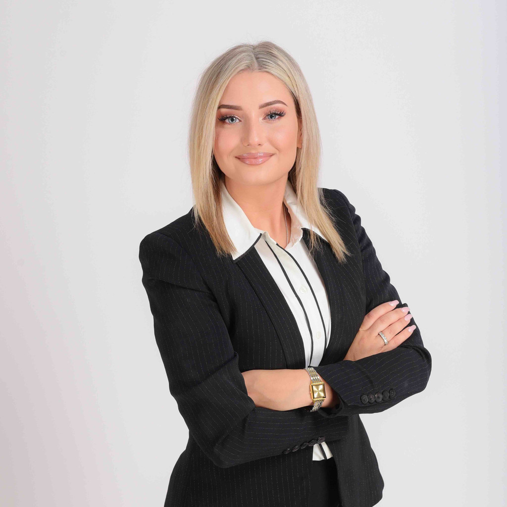 Jessica Neufeld - Kauffrau für Versicherungen - SIGNAL IDUNA Gruppe | XING