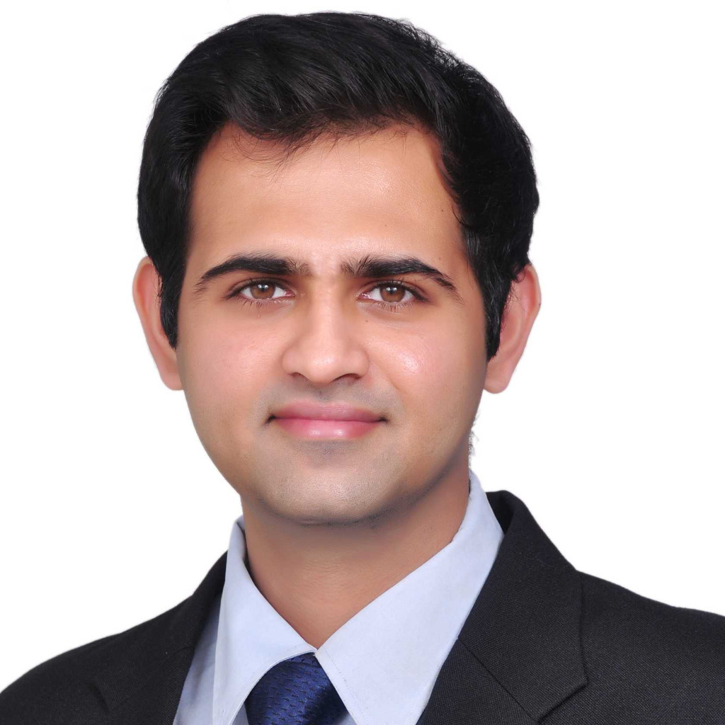 Karthik Ravi - Revenue Analyst - Predictive Minds | XING