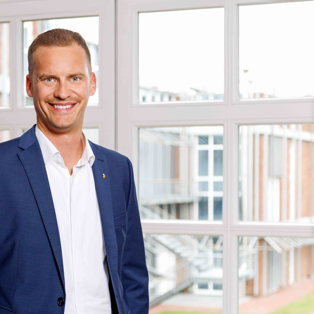 Carsten Renningholtz - Procurement Manager - Rottendorf Pharma GmbH | XING