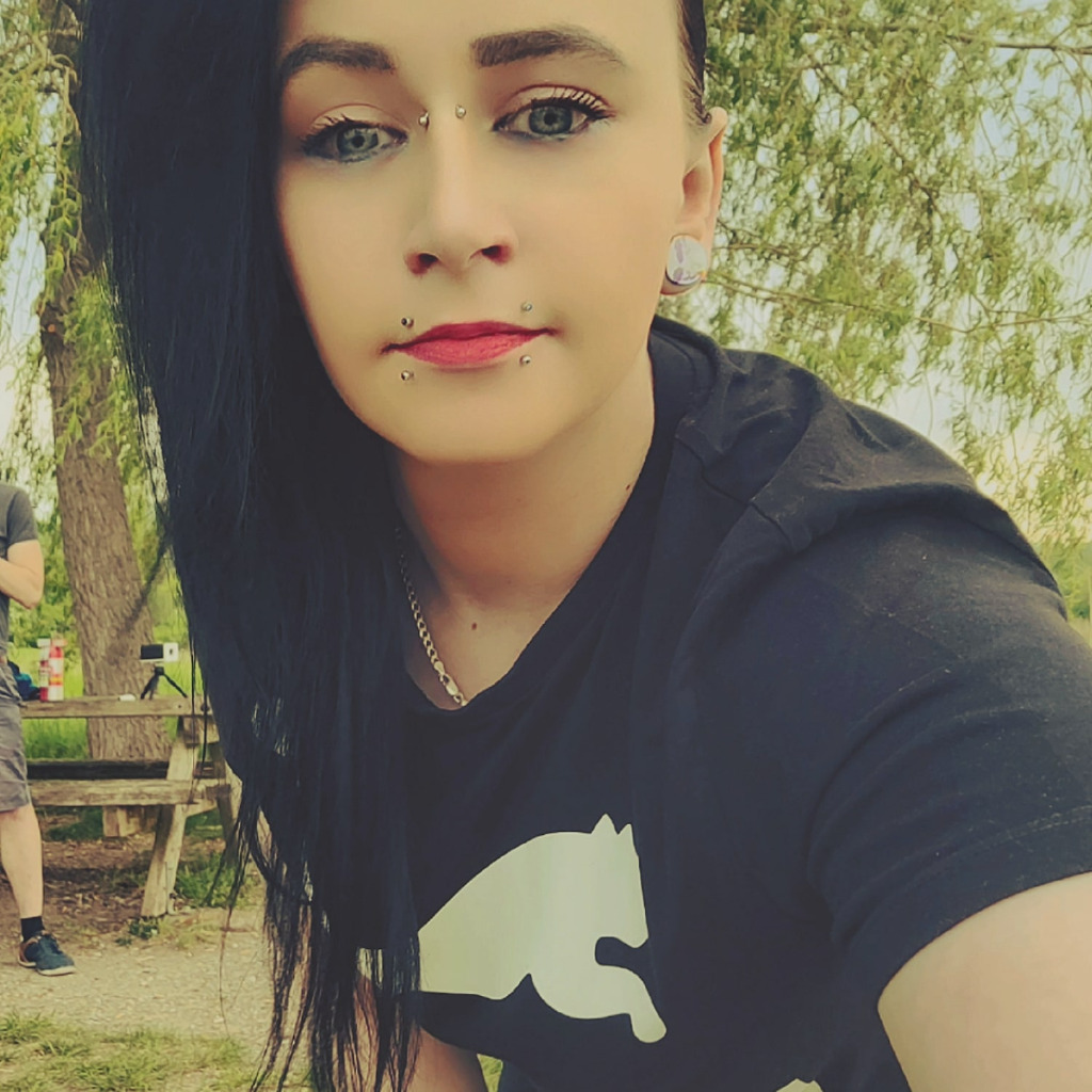 Sarah Zacher - Altenpflegerin - Arbeitgeber anonymisiert | XING