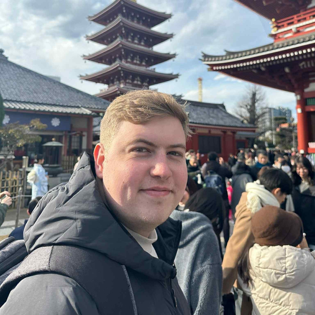 Riley Ward - Food and Beverage Supervisor - Crown Sydney | XING