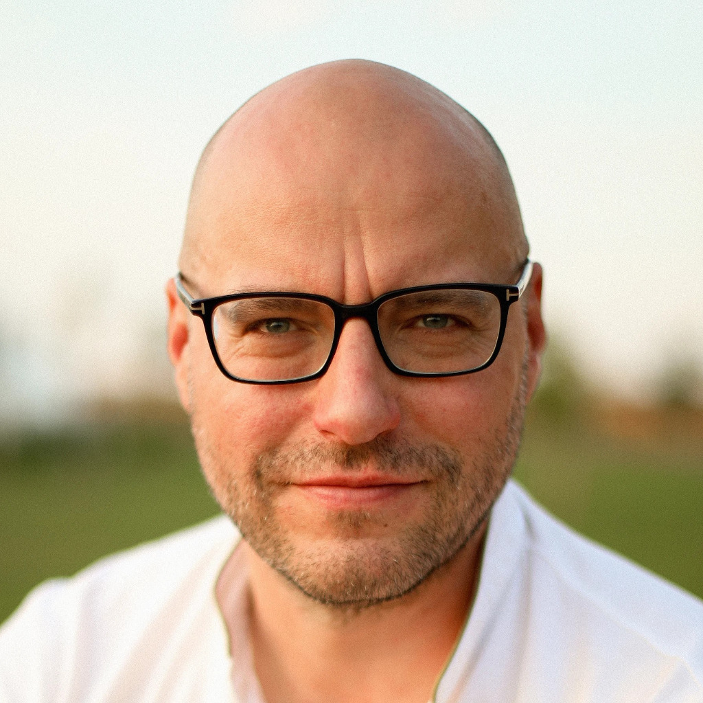 Felix Wilhelm - HR Development / Business Development - Heads 4 ...