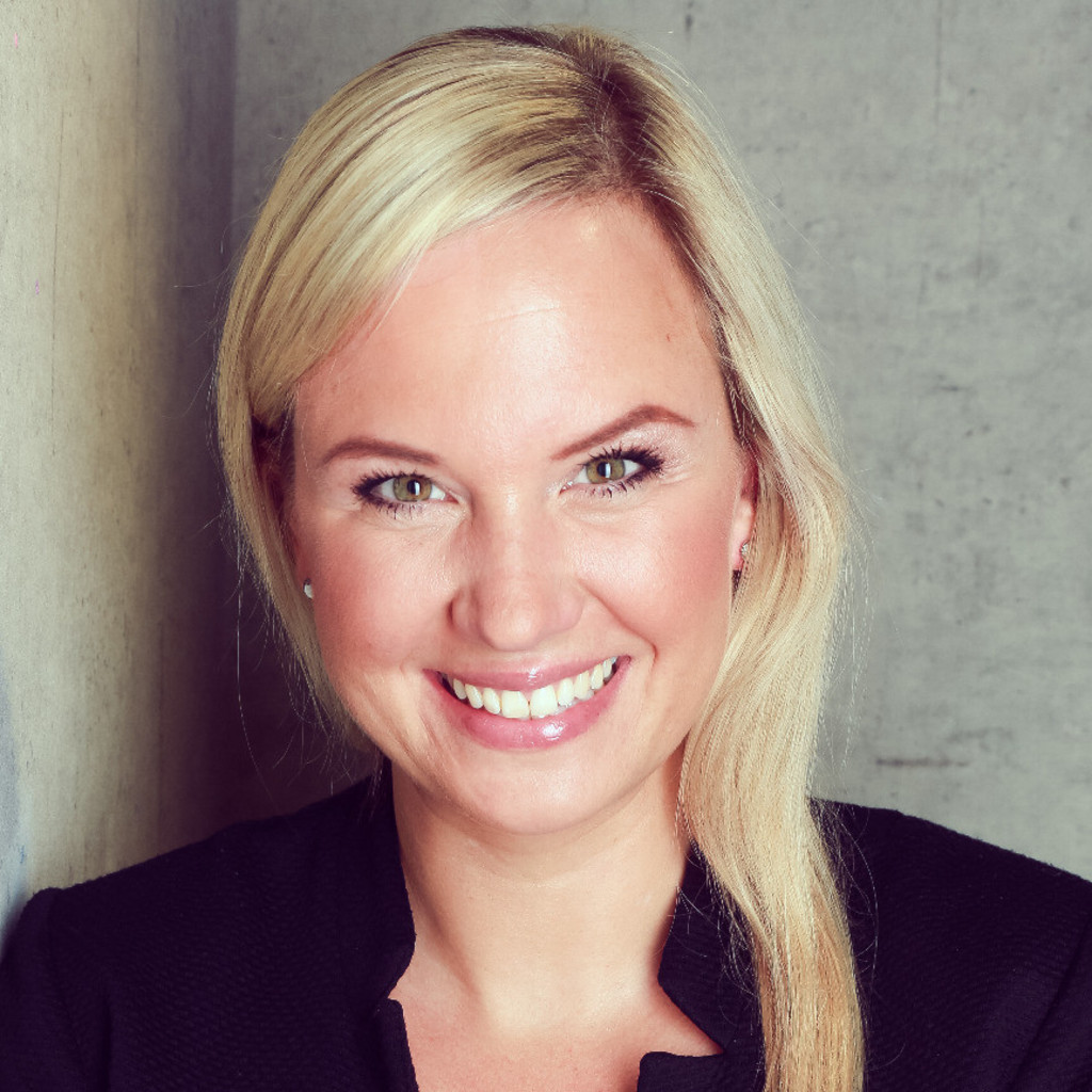 Lisa Hummels - Assistentin der Vorstandes - Deutsches Rotes Kreuz im ...