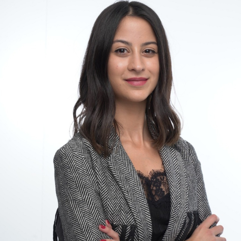 Basak Ulcay: Ausbildung und Berufserfahrung | XING