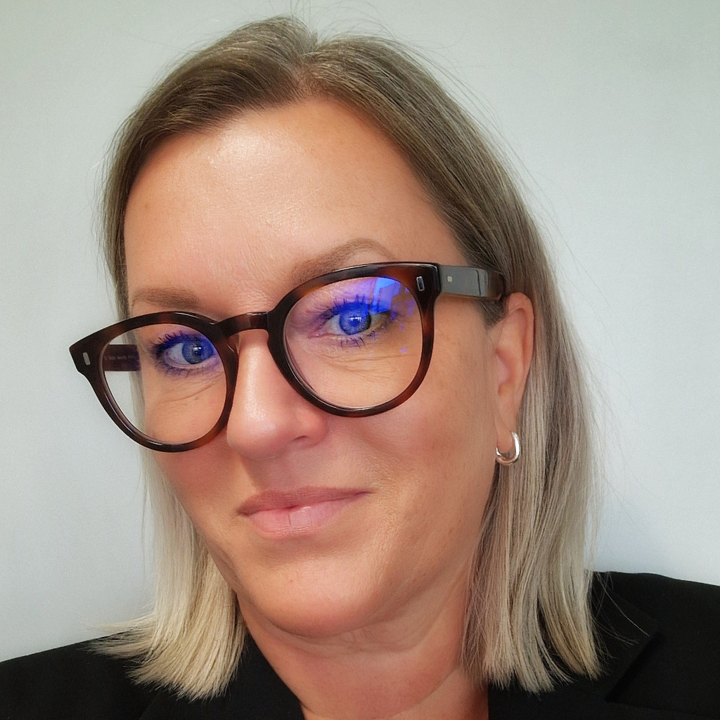 Nathalie Hering - Assistant to Executive Director - Messe Düsseldorf ...