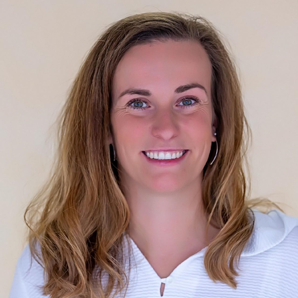 Carolin Helms - Bereichsleiterin - Heimstatt Röderhof | XING