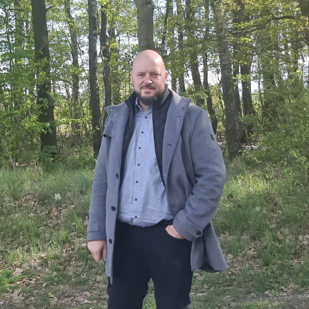 Peter Neubauer - Fachkraft für Arbeitssicherheit - Lobbe ...