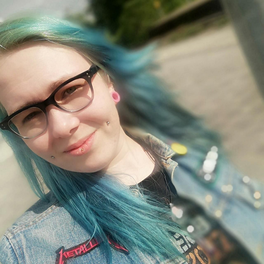 jennifer klug - Lagerhelfer - Bei keiner | XING