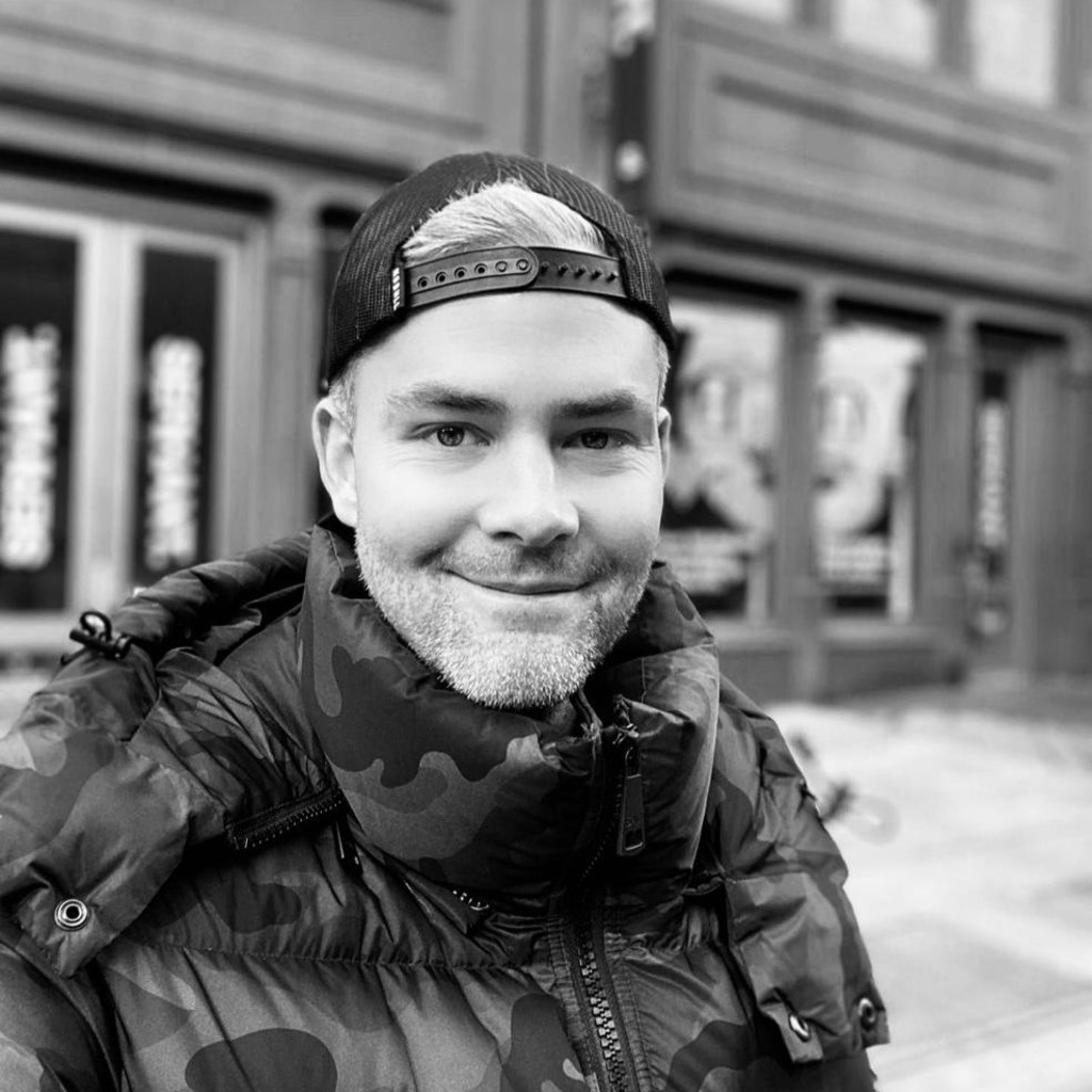 James Grayson's Instagram, Twitter & Facebook on IDCrawl