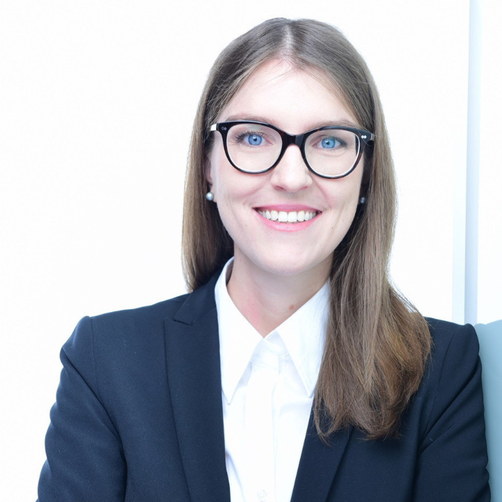 Julia Dorsel - Executive Assistant to the Chief Officer Human Resources ...