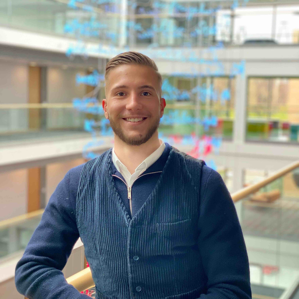 Philip Reschke - Mitarbeiter Produktion - Auto Leder Atelier GmbH | XING