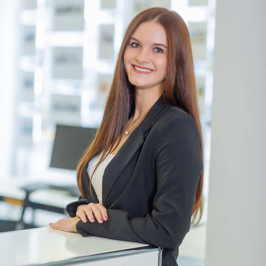 Victoria van Elst - Immobilienkauffrau - Baum Immobilien GmbH | XING