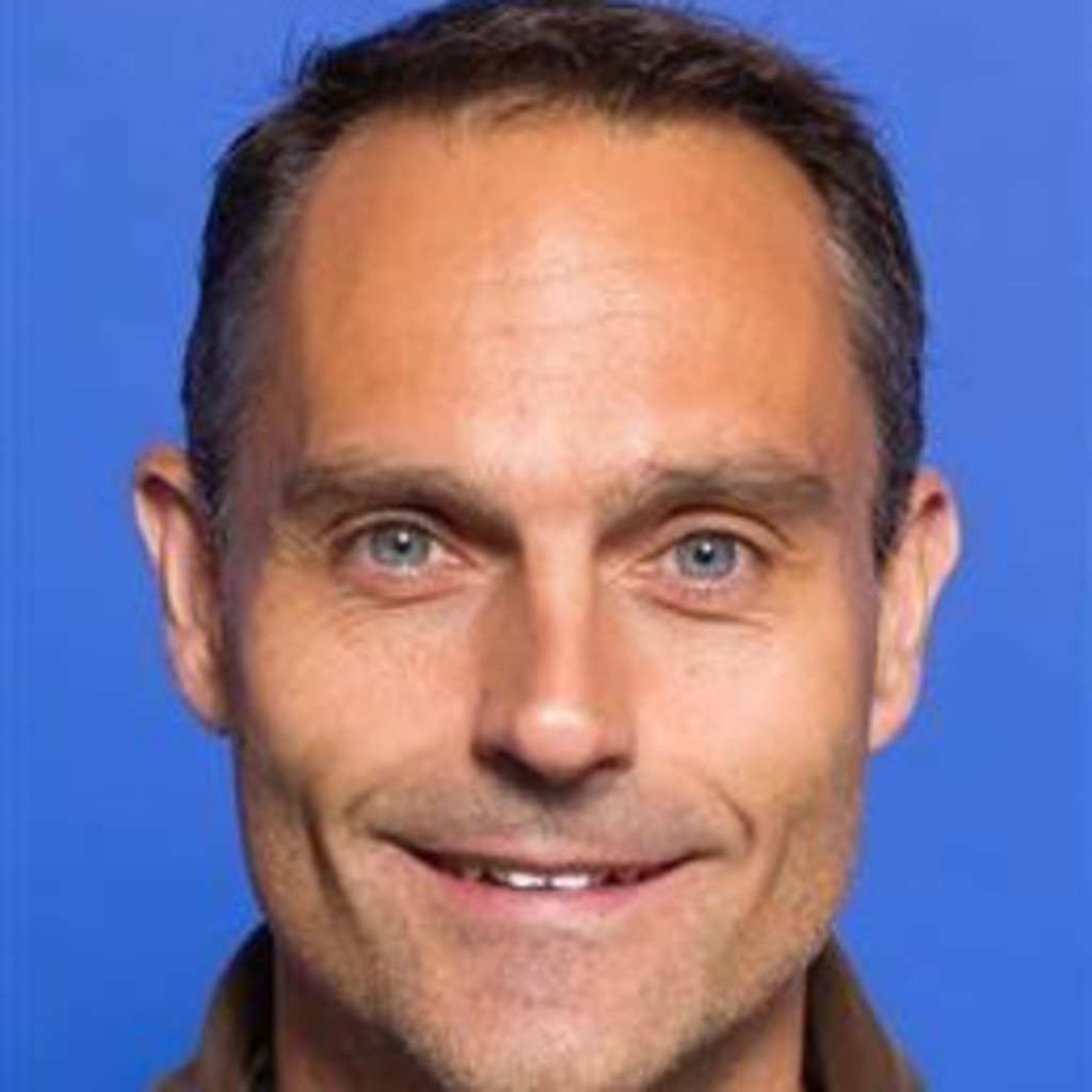 Alexander Vogel - Senior HR Business Partner - Infineon Technologies | XING