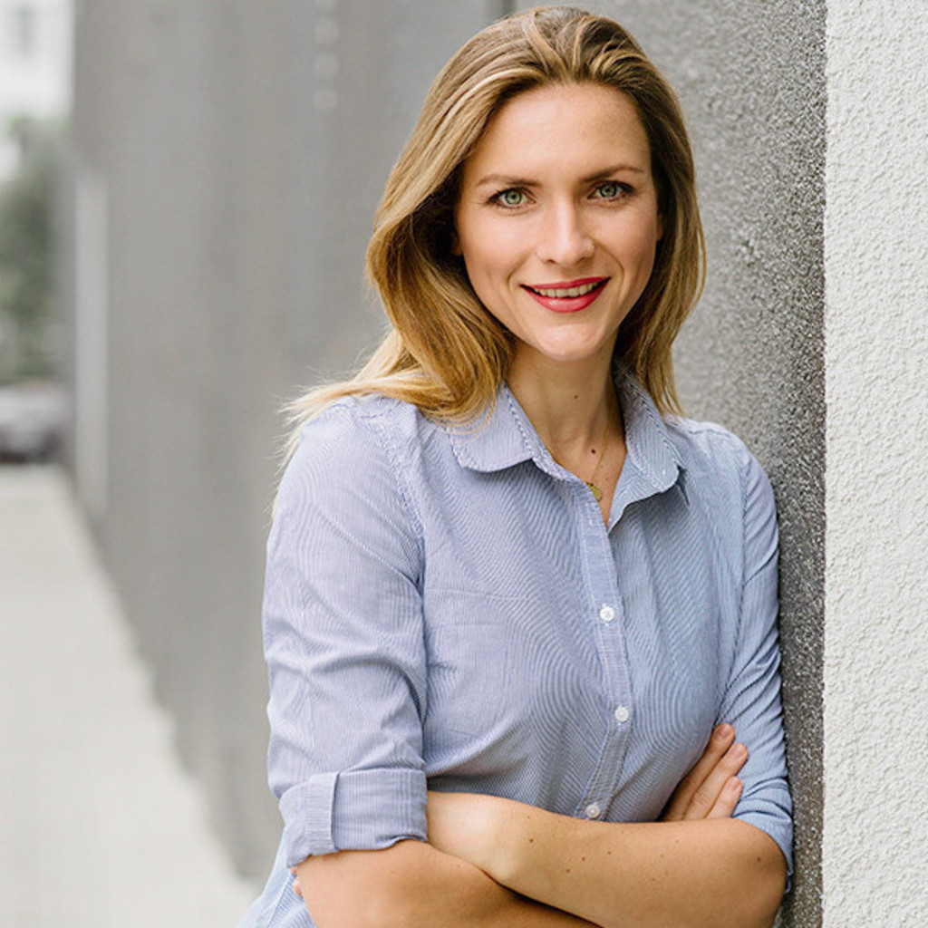 Caroline Brunner - Finance & Risk Insurance - Manager - Accenture ...