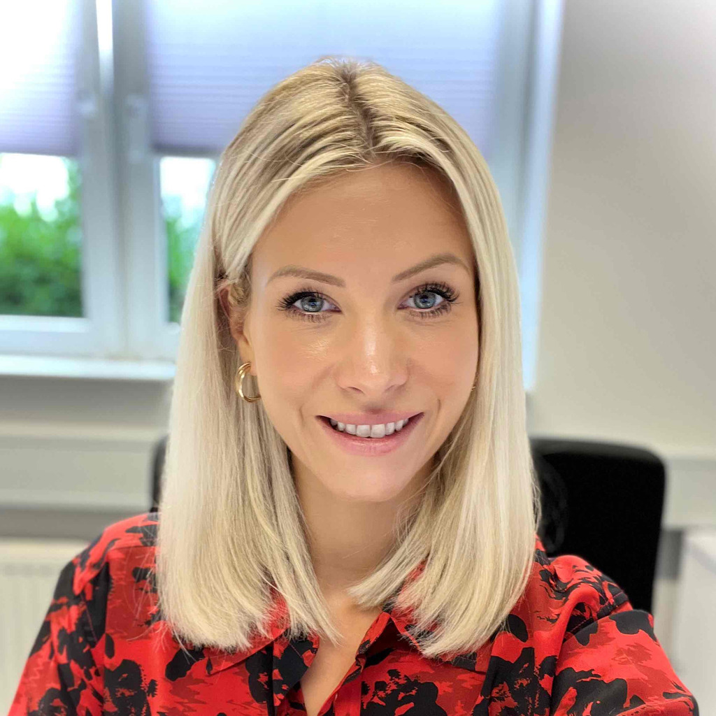 Alina Duchna - Human Resources Manager - Josef Holzleitner ...