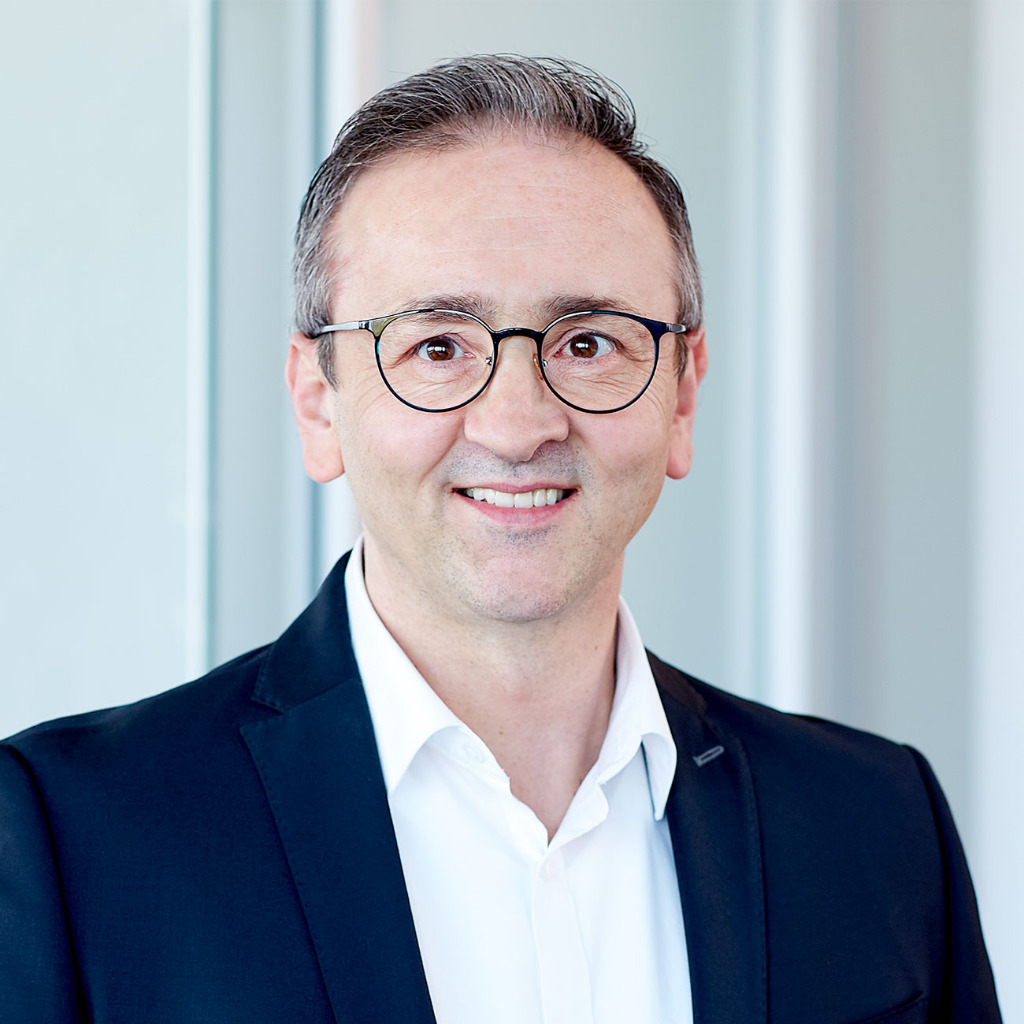 Michael Hartung - Head of Operations - punkt.genau GmbH | XING