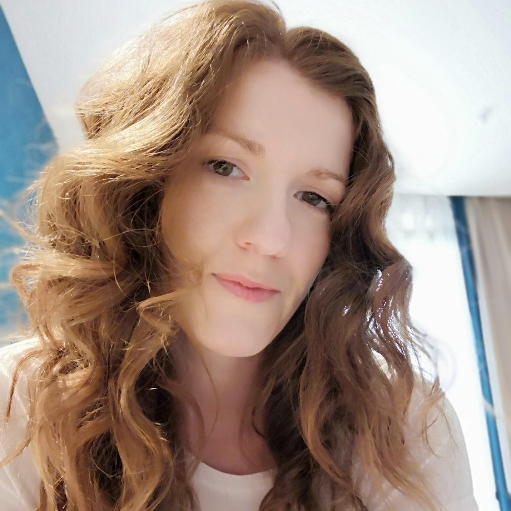 Lisa Tebbe's Instagram, Twitter & Facebook on IDCrawl