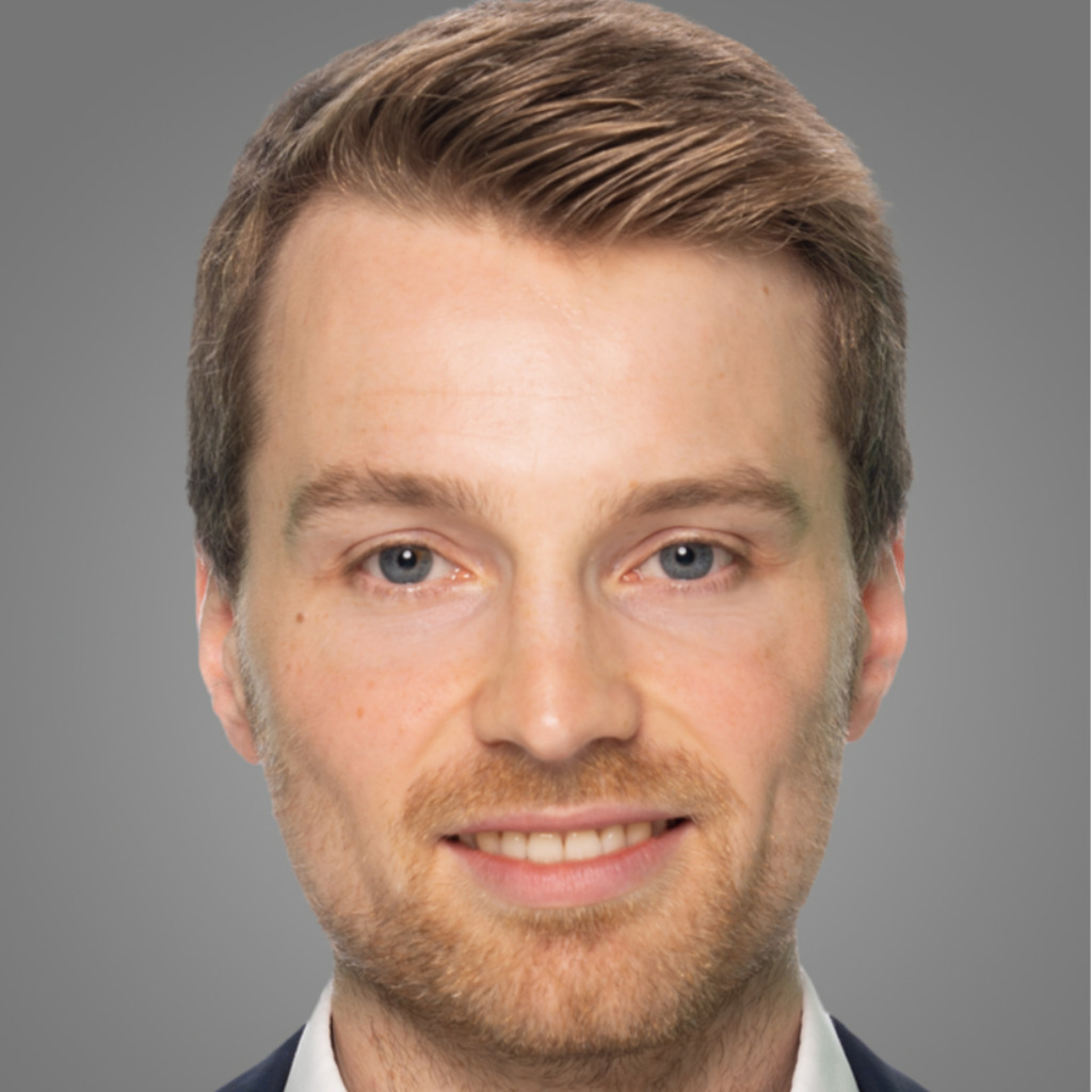 Robert Groch - Strategy & Management Consultant | Insurance - Porsche ...