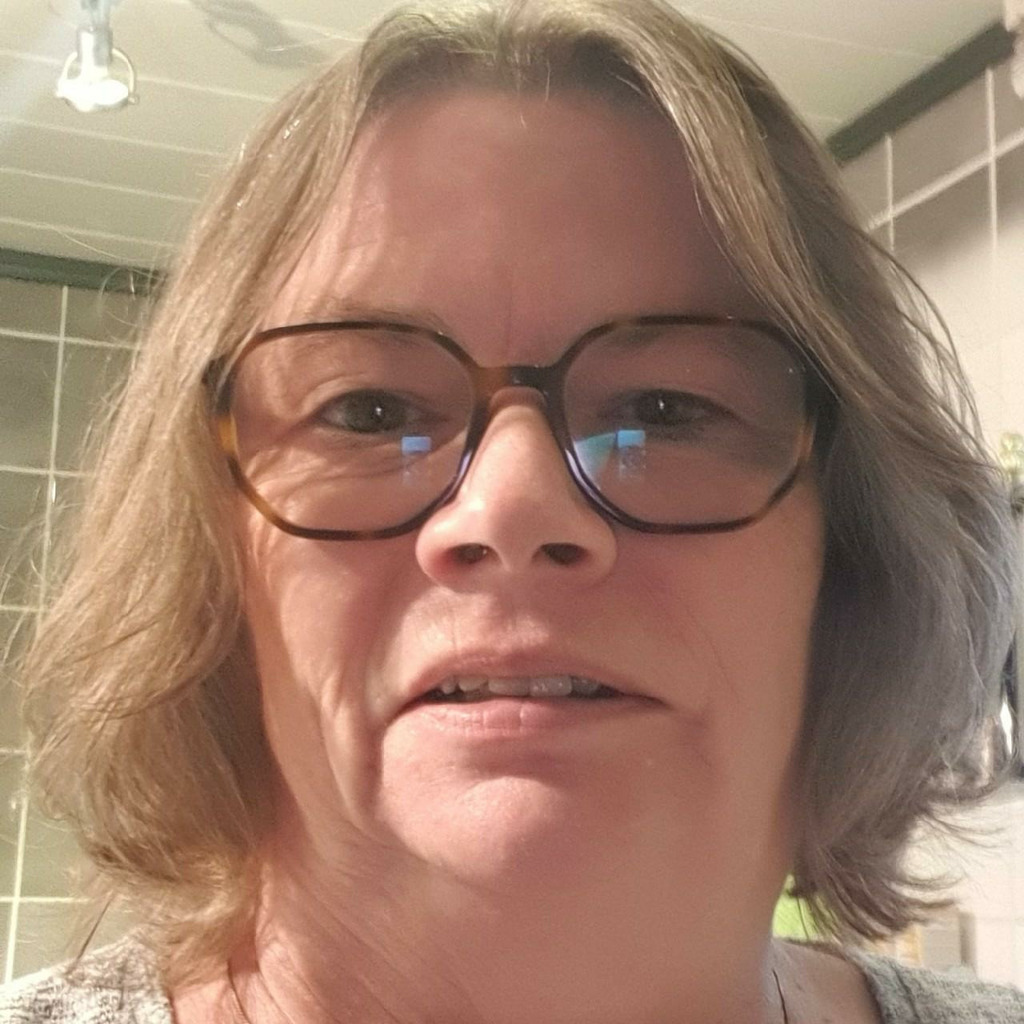 Birgit Schmich - Backoffice GSS (Global Sales Support) - Waldner Laboreinrichtungen GmbH & Co ...