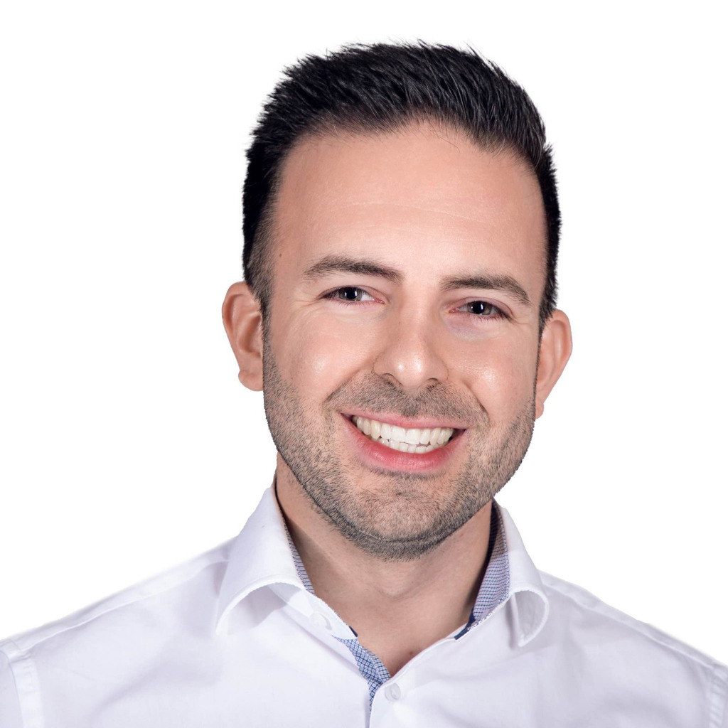 Alexander Groh - Kaufmann für Versicherungen und Finanzen - AXA ...