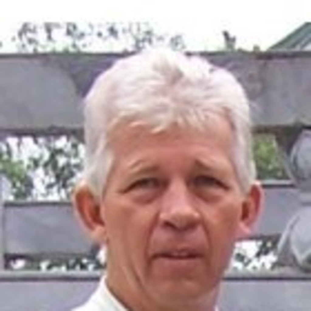 Dennis Watts - Master/Founder - Gold Coast Tai Chi Academy | XING