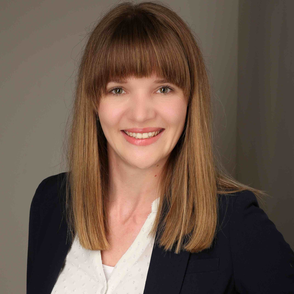 Lisa Arndt - Expert Education & Learning - HUK-COBURG ...