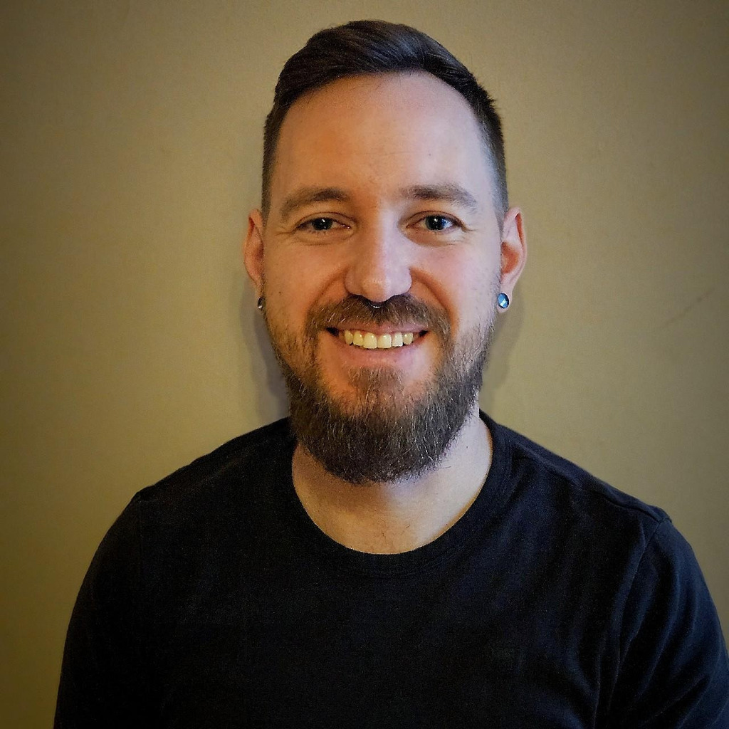 Oliver Haase - Senior Bearbeiter - Sparkassen-Versicherung Sachsen | XING