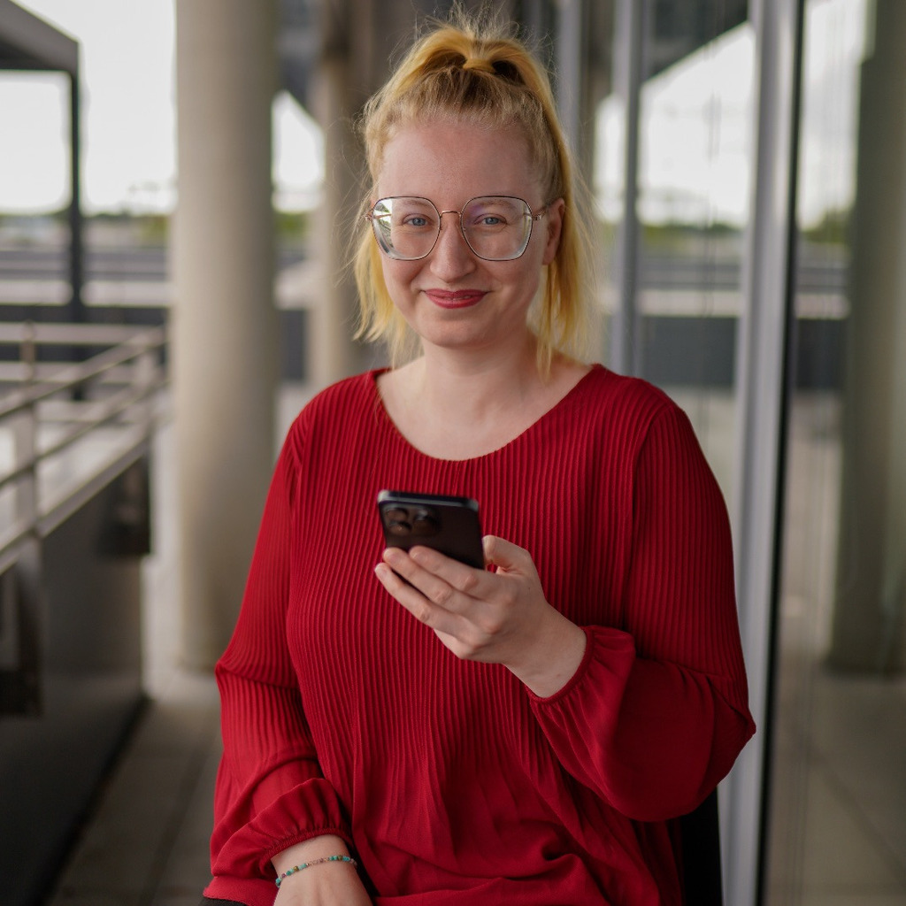 Jana Thums - Steuerfachangestellte - LHM Hußenöder Maurer Kalis und Partner mbB | XING