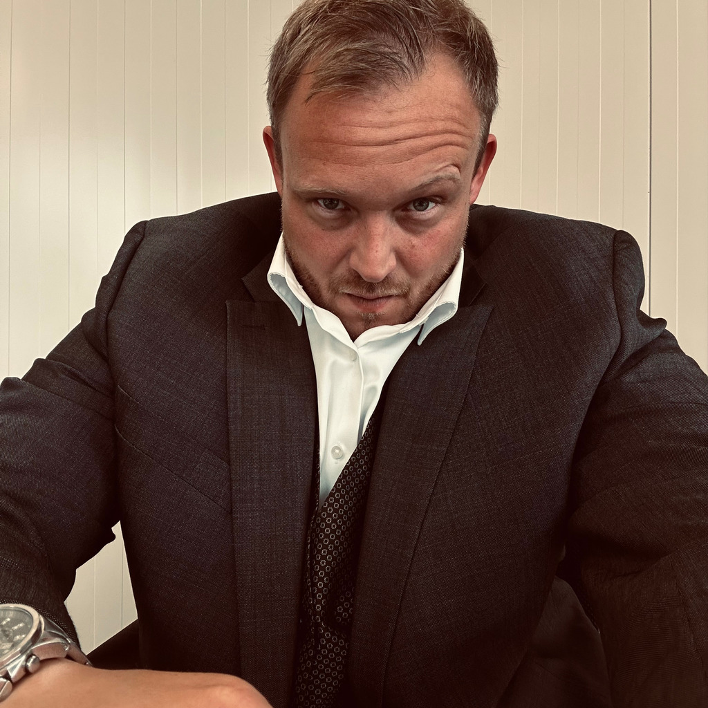 Tim Herrmann - Verkaufsleiter Gebrauchtwagen - Waldhausen & Bürkel GmbH ...