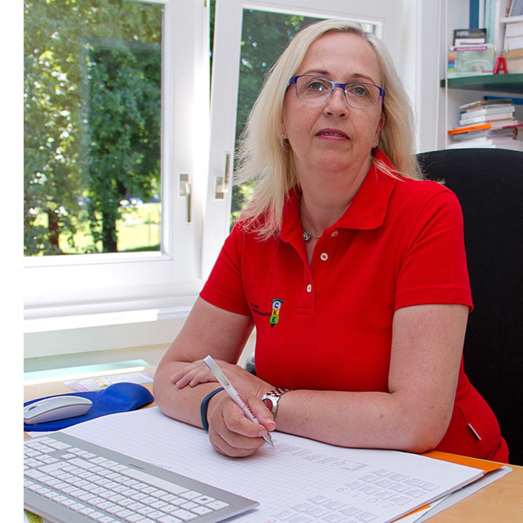 Claudia Keim-Ehrhardt - Hausärztin - Arztpraxis Masserberg | XING