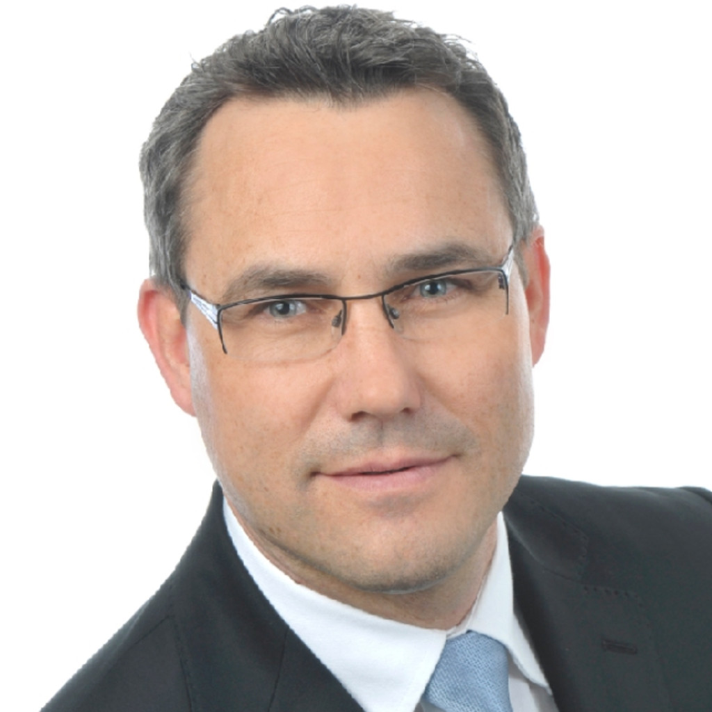 Martin Sauer - Fahrzeugkonzeptleiter Sportwagen - AUDI AG | XING