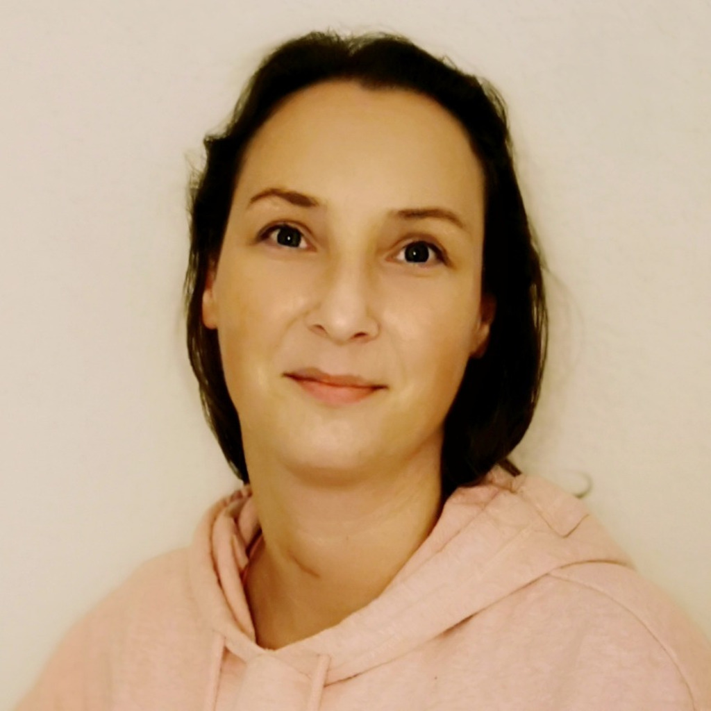 Sara Stocker - IT-Support und Projektmanagment - H&M Hennes & Mauritz ...