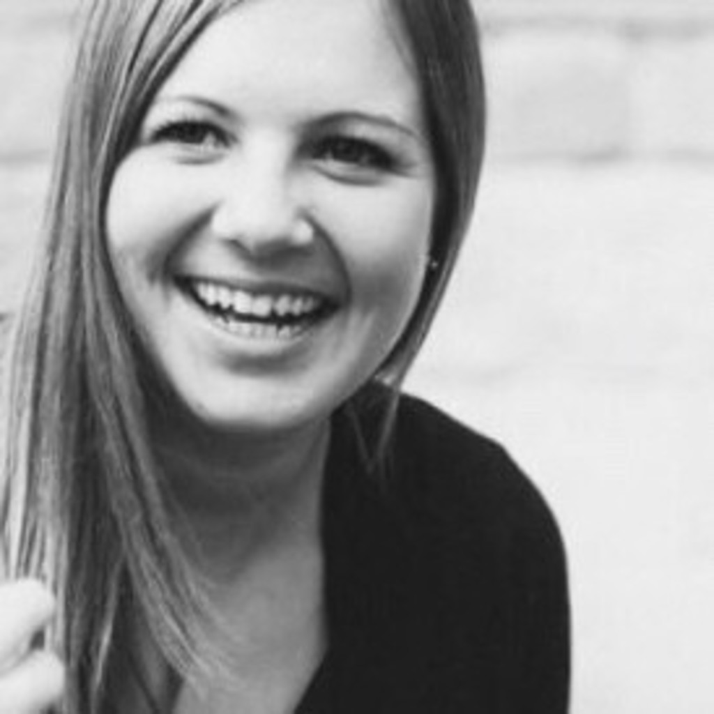 Lea Miller's Instagram, Twitter & Facebook on IDCrawl