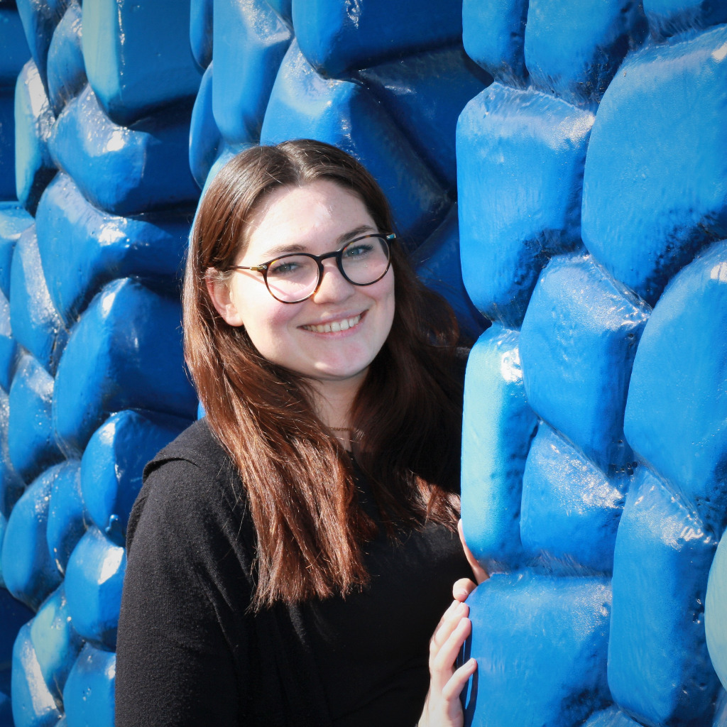 Jennifer Vogt - Manager Customer Service & Ticketing / Deputy Head of ...