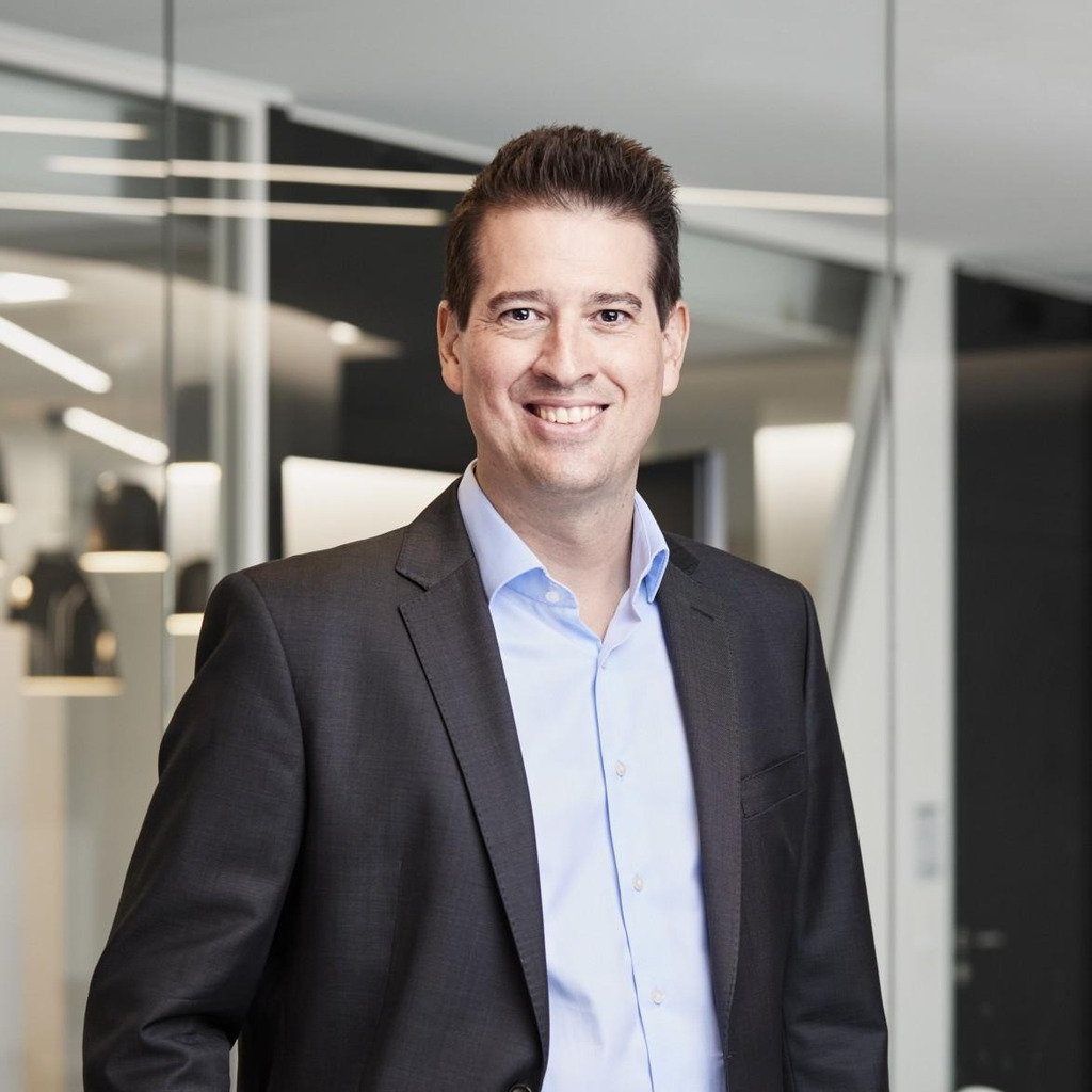 Roman Mösli - Head of International Casualty Switzerland - AXA XL, a ...