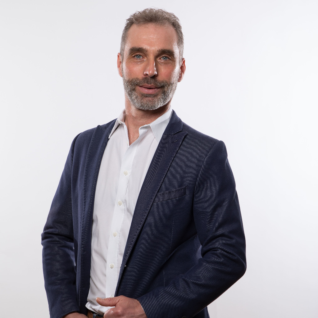 Bernd Rupp - Geschäftsführender Gesellschafter - Arsiris Verlags-und ...