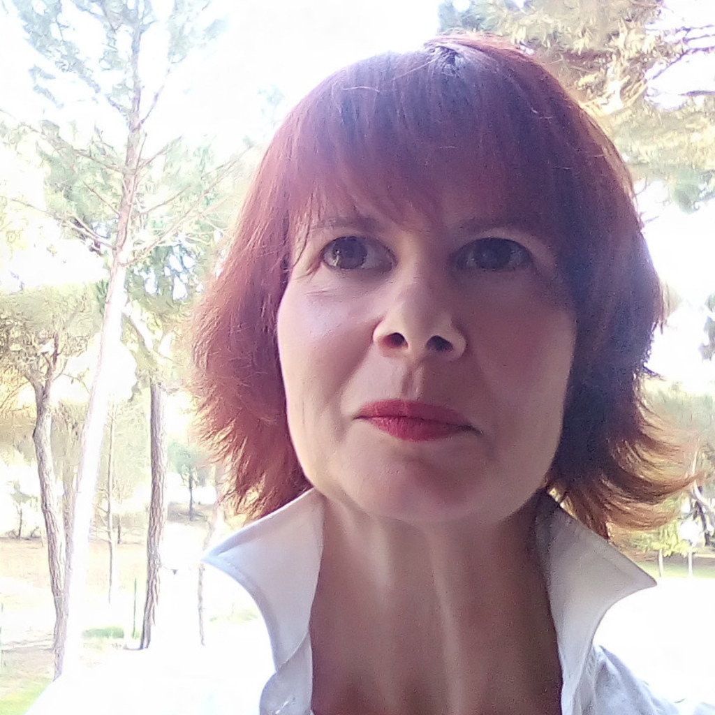 Emma Crabtree - Owner - Red Box Business Support | XING