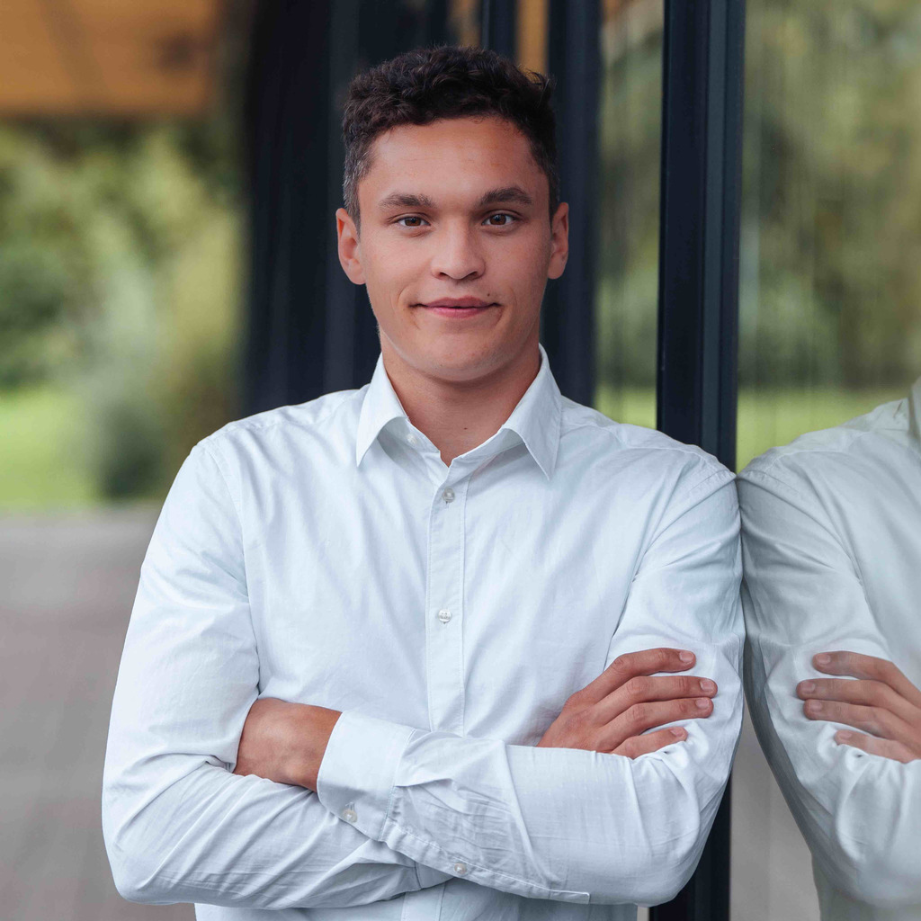 Adrian Schick: Ausbildung und Berufserfahrung | XING