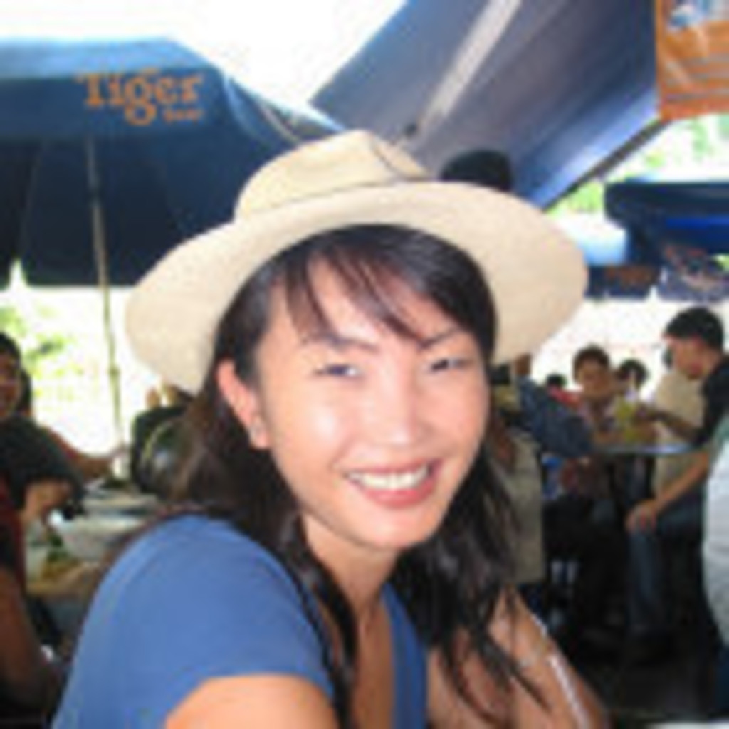 Natasha Low - Leading Stewardess - Singapore Airlines Limited | XING