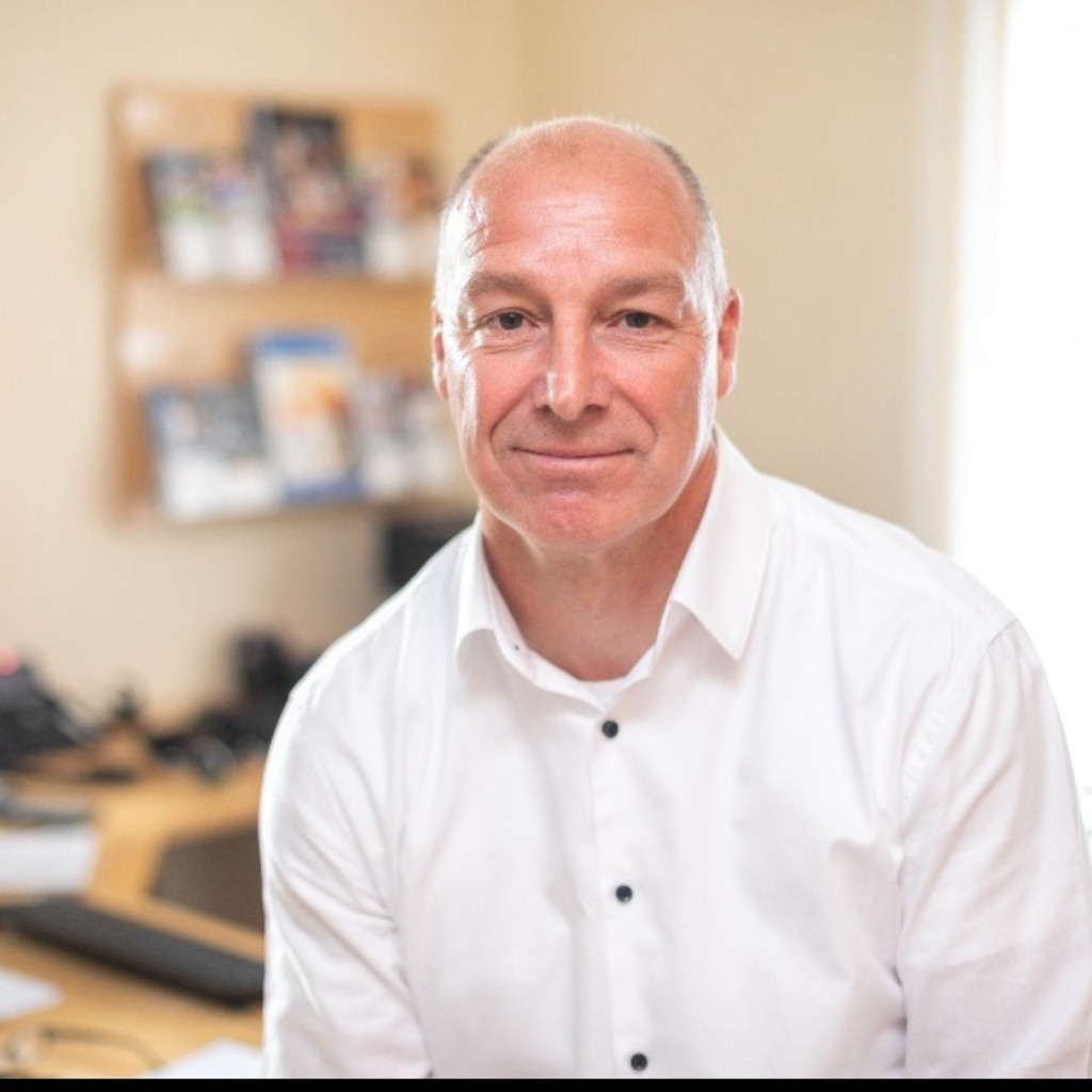 Lars Eberhardt - Finanz- und Versicherungsmakler - Clarus AG | XING