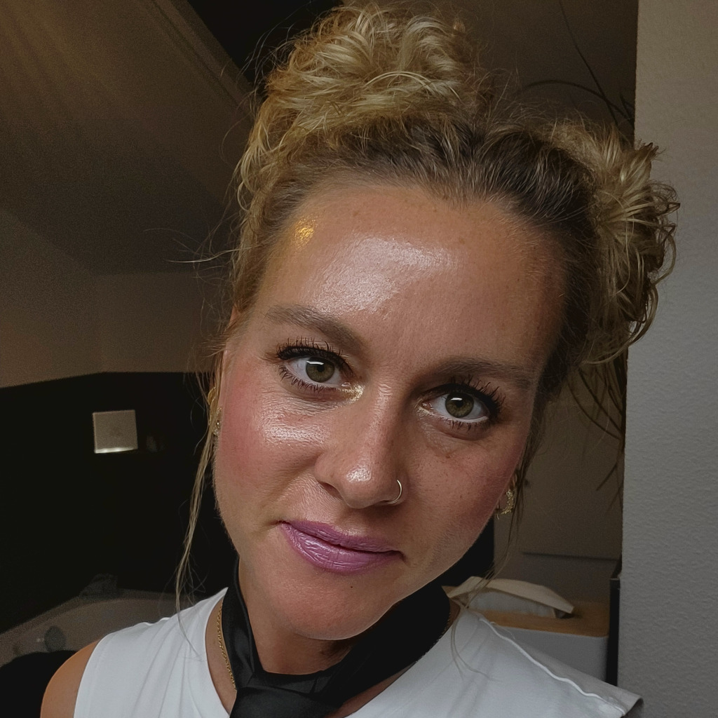 Janine Weiß - Innendienstleitung - Wego Systembaustoffe GmbH | XING