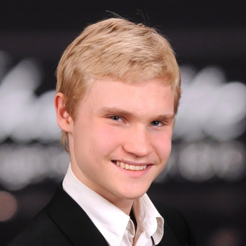 Leonard Julian Goretkzi - Mediengestalter Digital und Print - Institut ...